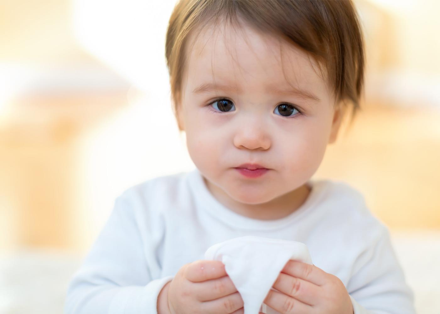 Zapušen nos kod beba i male dece – kako ga pravilno čistiti